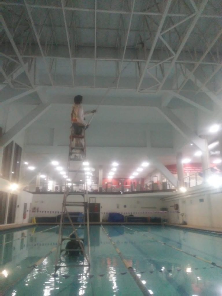 High Level Dusting - X-treme Cleaning Solutions